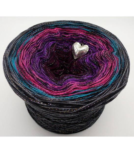 Dark Purple - 4 ply gradient yarn - Lady Dee´s Traumgarne Export